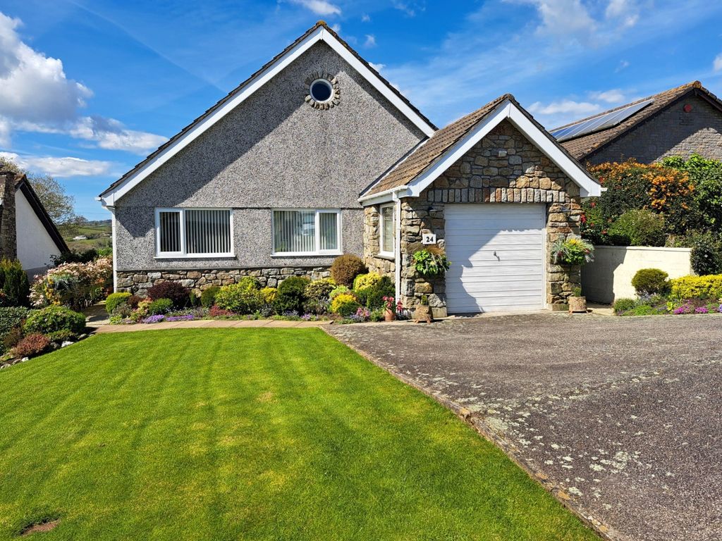 3 Bed Bungalow For Sale In Edgcumbe Road St Dominick Saltash