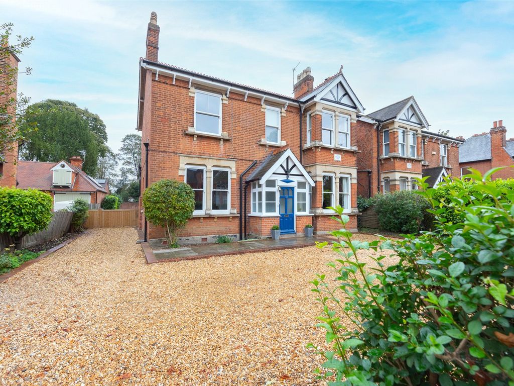 5 Bed Detached House For Sale In Alexandra Road Farnborough Hampshire