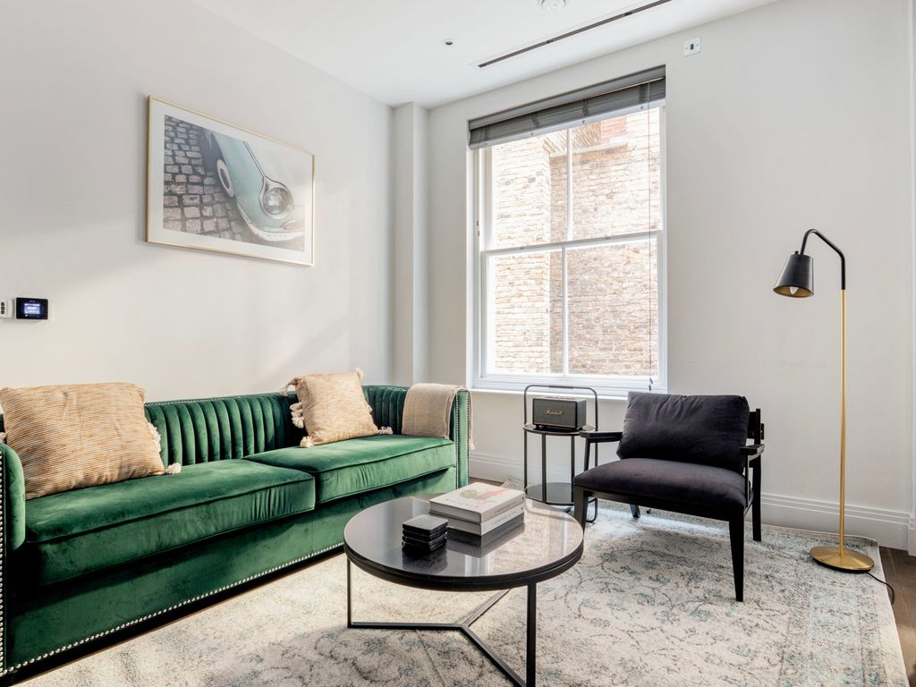 1 bed flat to rent in Holborn, London WC2A, £4,030 pcm - Zoopla