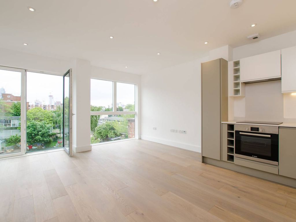 1 bed flat to rent in Stewarts Road, Battersea, London SW8, £2,100 pcm ...