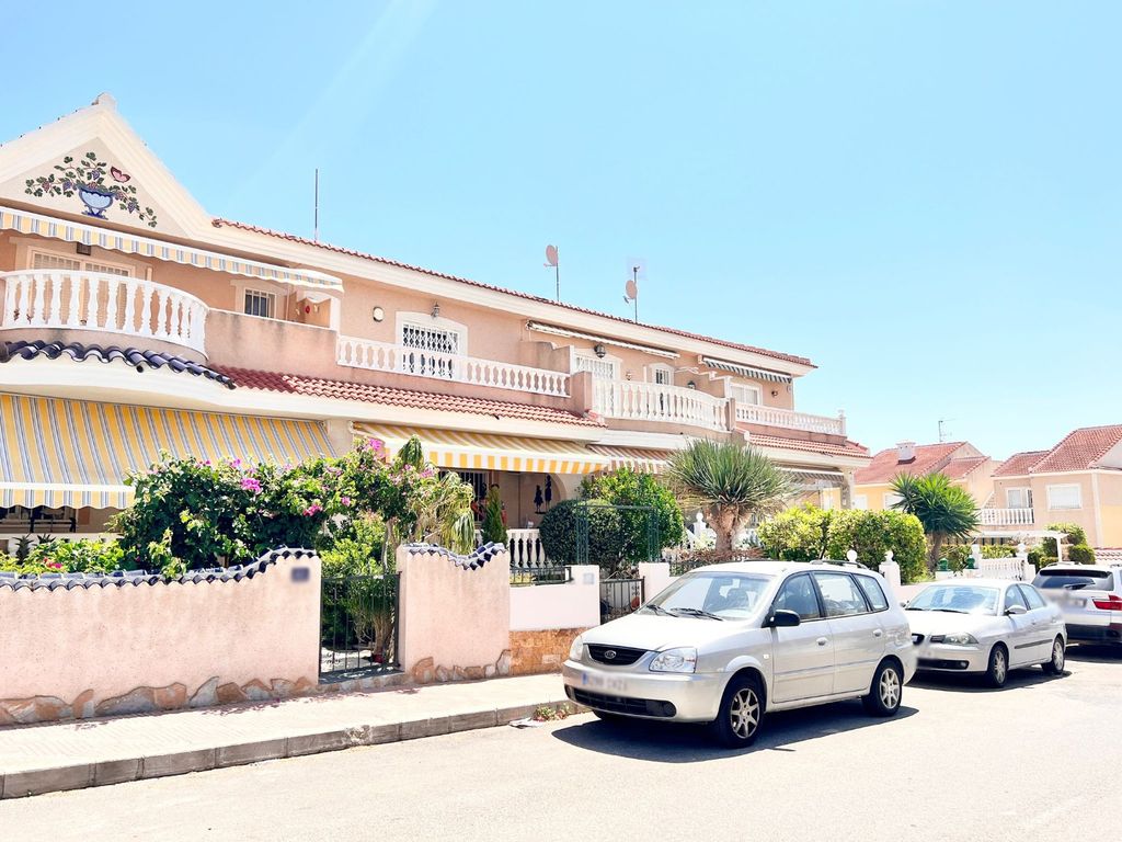 3 bed town house for sale in Ciudad Quesada, Alicante, Spain, £116,173 ...