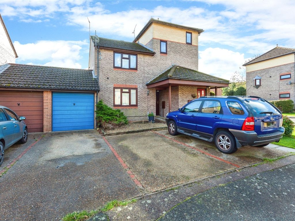 1 bed flat for sale in Keymer Road, Crawley, West Sussex RH11, £180,000 ...