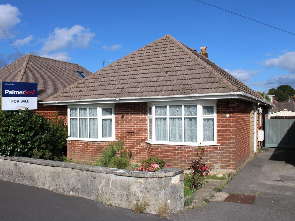 3 Bed Bungalow For Sale In Newmorton Road Muscliff Bournemouth