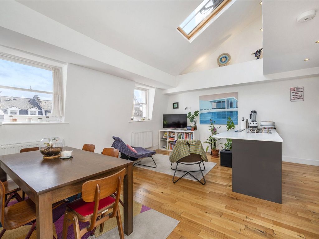3 bed flat for sale in Sutherland Avenue, London W9 - Zoopla