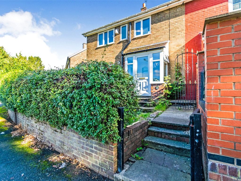 3 bed detached house for sale in The Clough, Brinnington, Stockport ...