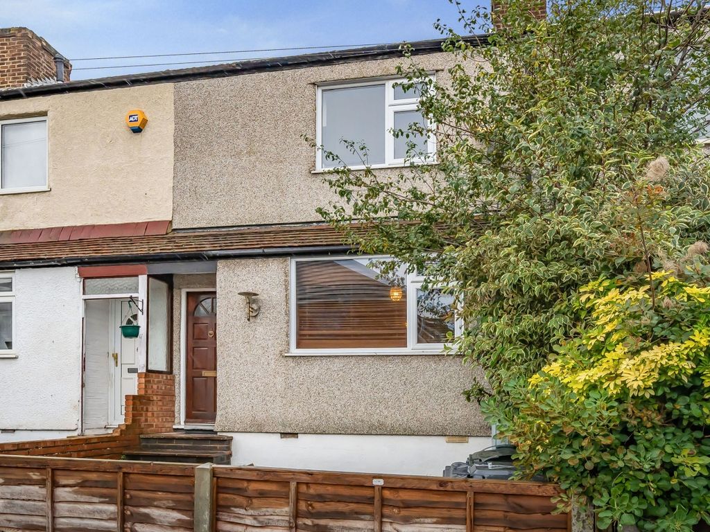 2 bed terraced house to rent in Mildred Close, Dartford DA1, £1,650 pcm - Zoopla