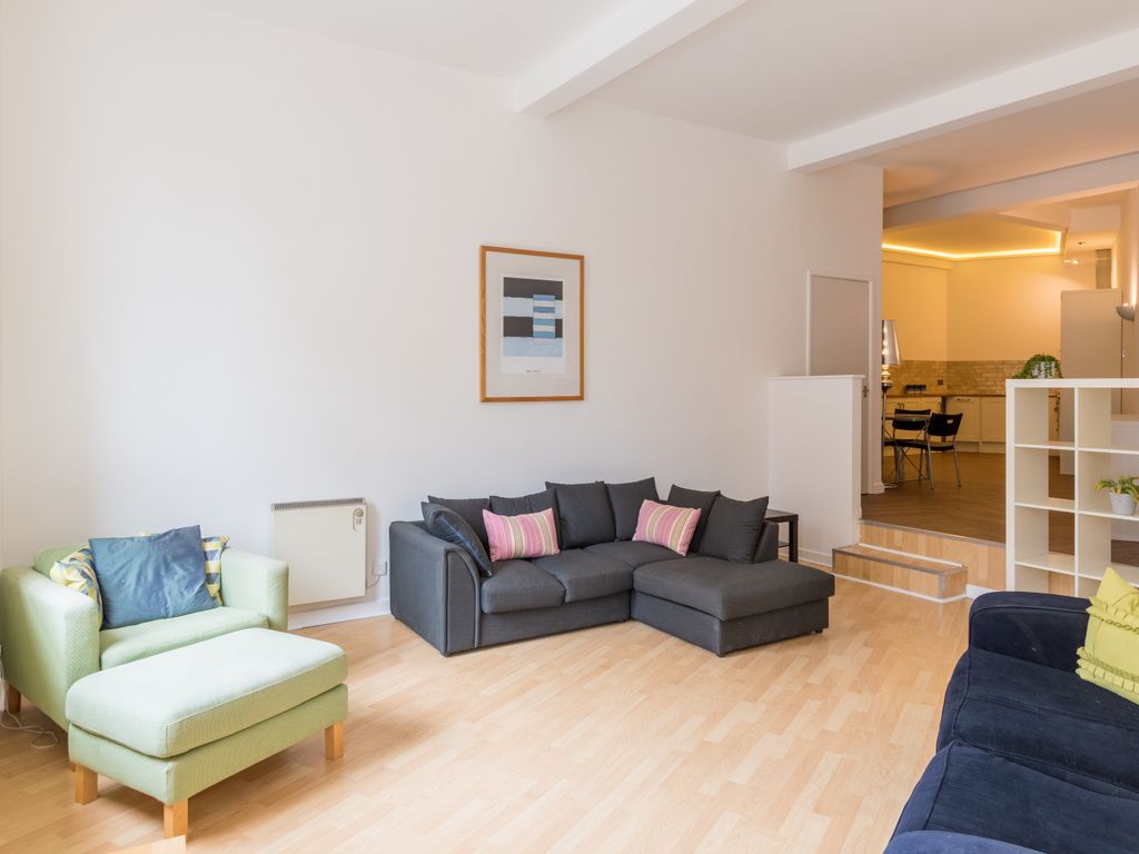 2 bed flat for sale in North Street, Leeds LS2 - Zoopla