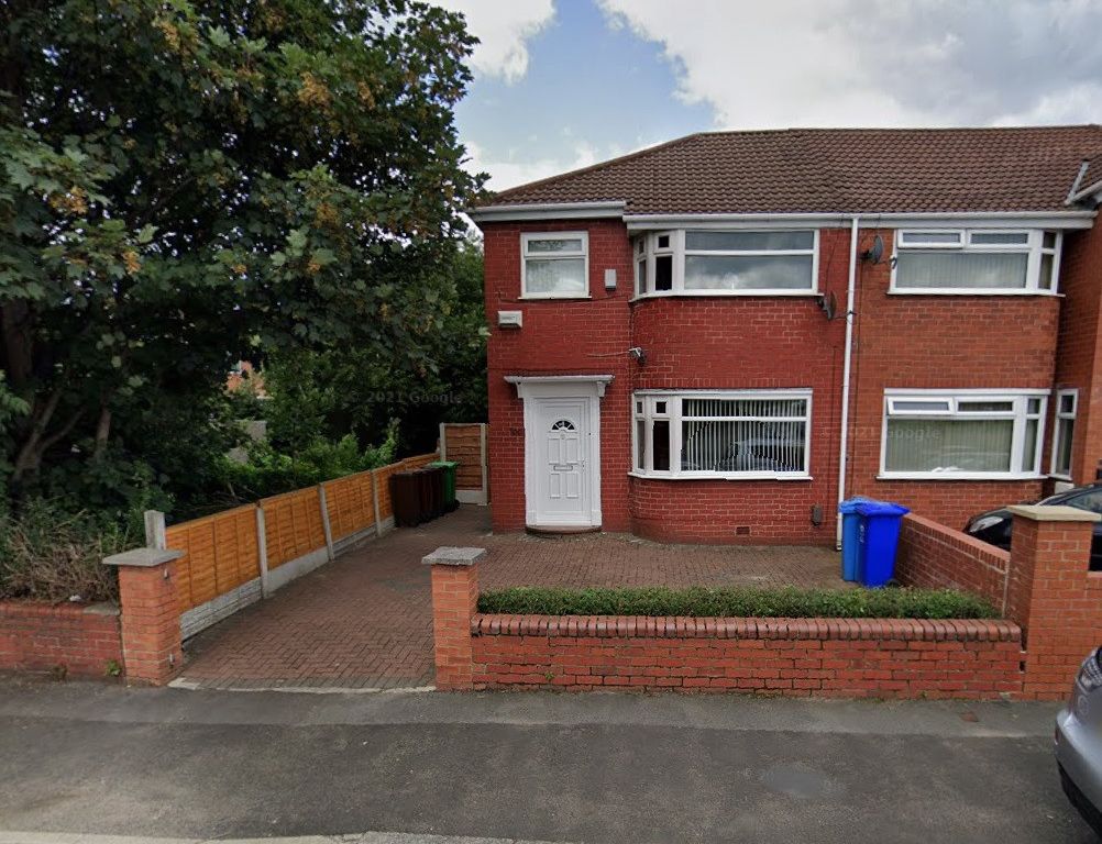 3 Bed Semi Detached House To Rent In Broad Oak Lane Manchester M20 £