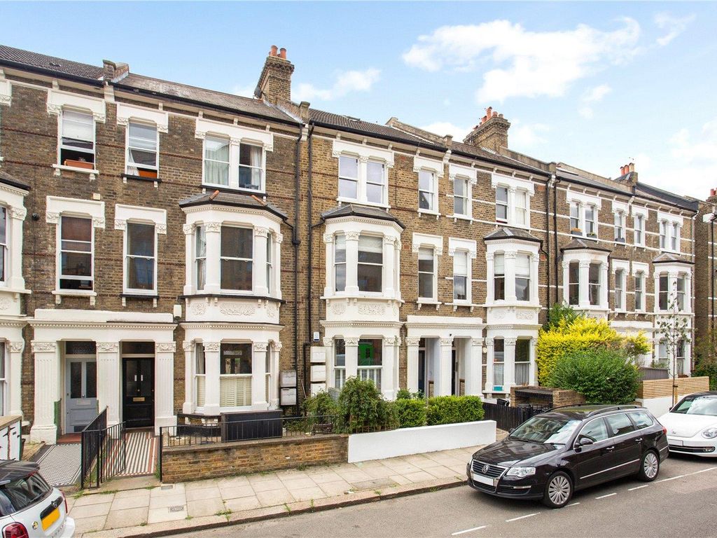 2 bed flat to rent in Croxley Road, London W9, £2,250 pcm - Zoopla