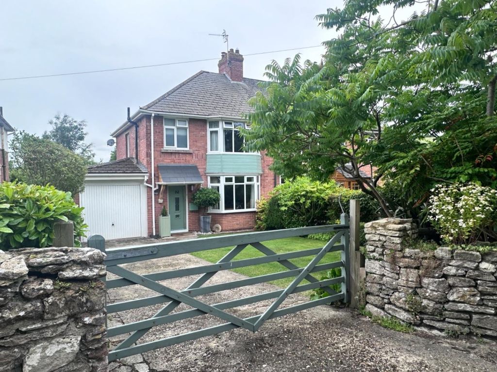 3 Bed Semi Detached House For Sale In Dorchester Road Weymouth Dt3 £