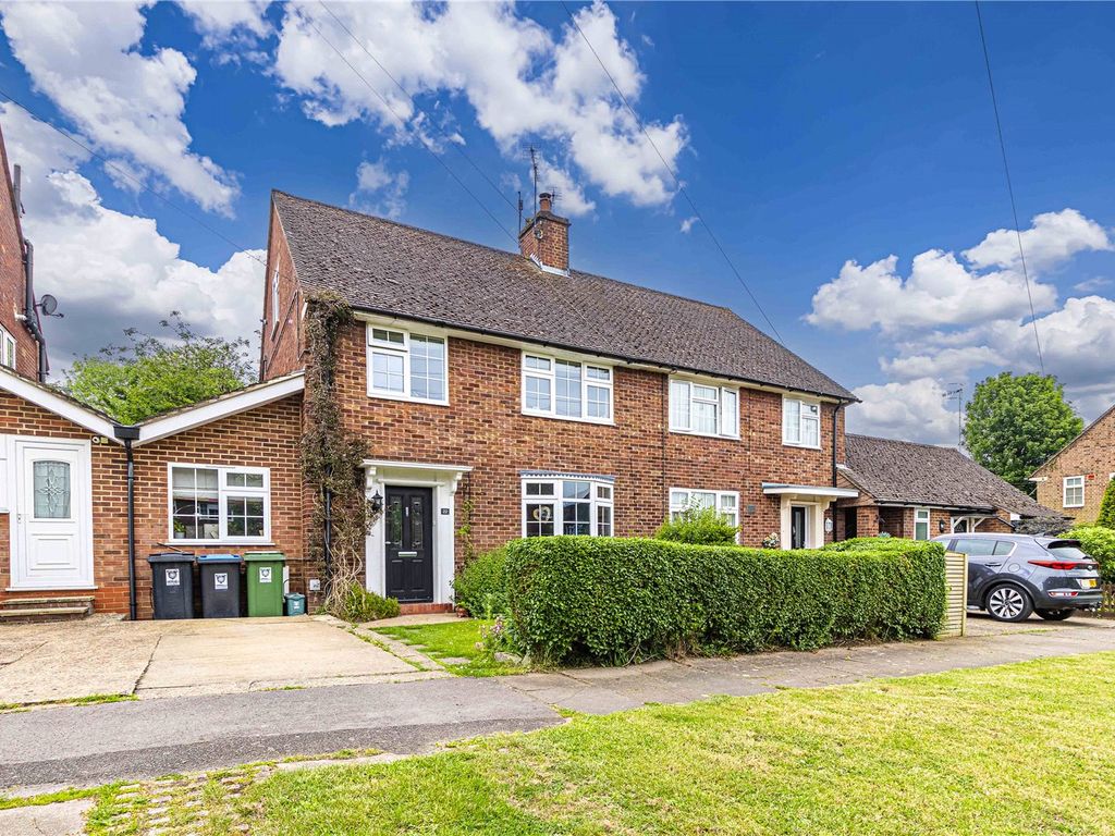 4 Bed Semi Detached House For Sale In Beechfield Road Hemel Hempstead