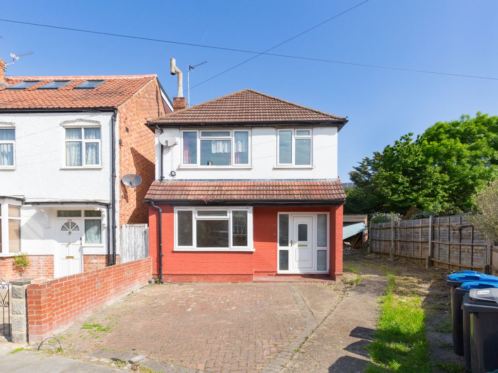 3 bed detached house for sale in Seely Road, London SW17 - Zoopla
