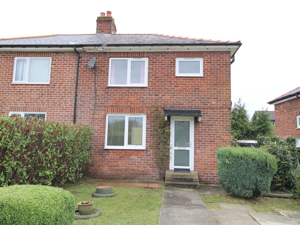 3 Bed Semi Detached House To Rent In Strand Walk Holywell Ch8 £895
