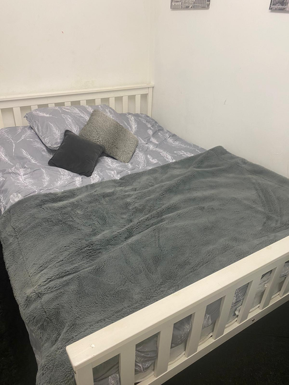 Room to rent in Love Ln, Rochester ME1 - Zoopla