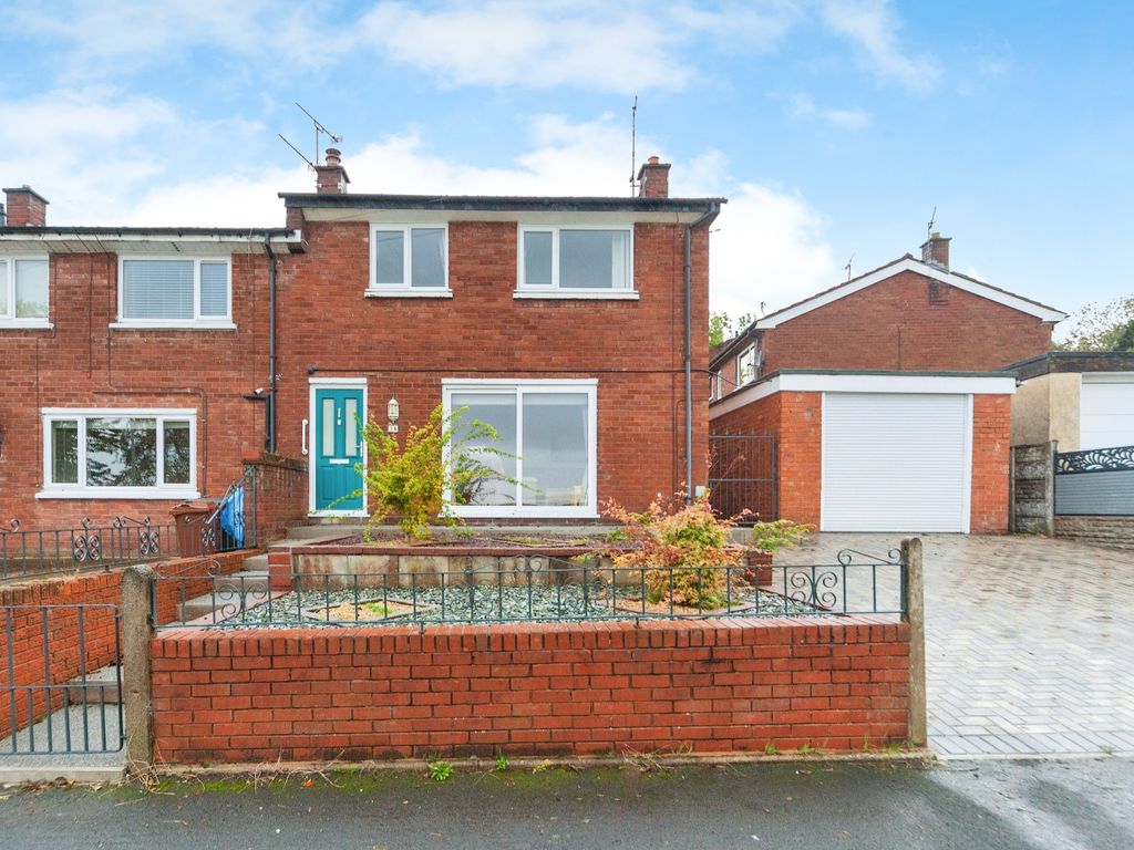 3 Bed Detached House For Sale In Tan Y Bryn Greenfield Holywell