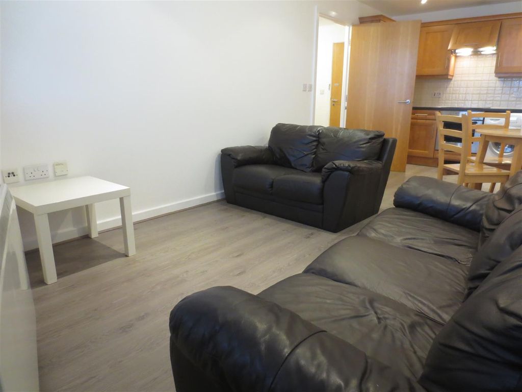 2 bed flat to rent in Princess Street, Manchester M1, £1,295 pcm - Zoopla