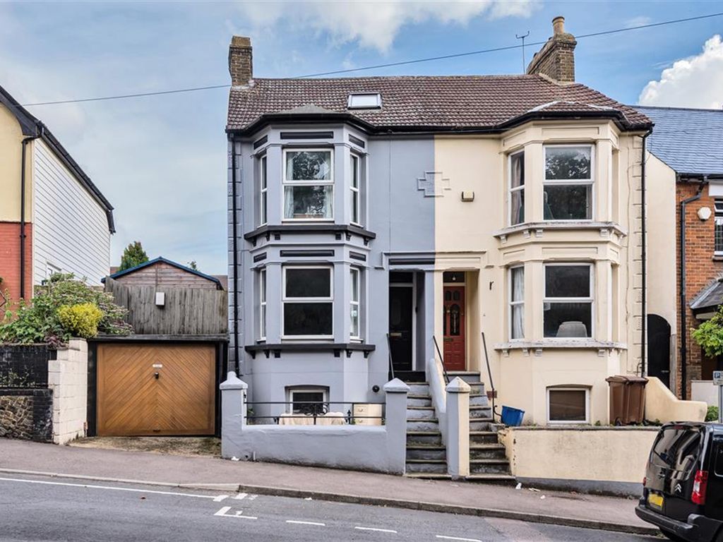 3 Bed Semi Detached House For Sale In Windmill Road Gillingham Me7