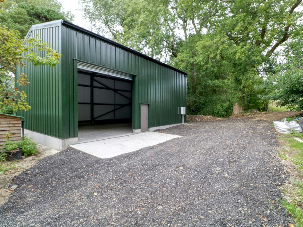 Barn At Chiddinglye Estate, Selsfield Road, West Hoathly, Nr East ...