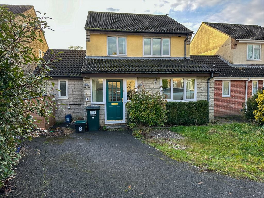 5 Bed Detached House For Sale In Langstone Close Heathfield Newton