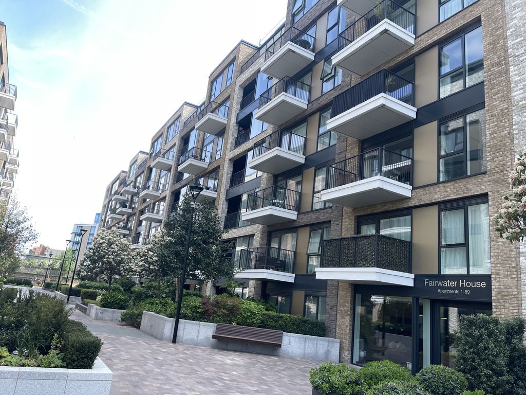 2 bed flat to rent in 2 Lockgate Road, London SW6, £3,900 pcm - Zoopla