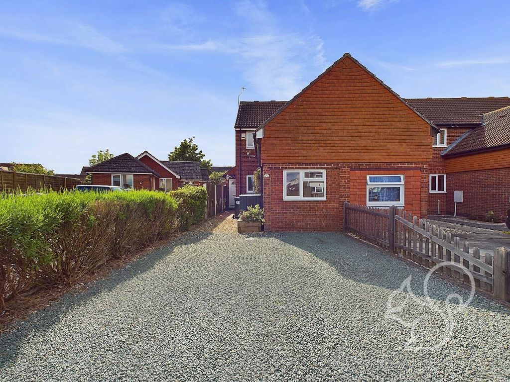3 bed semi-detached house for sale in Adelaide Drive, Colchester CO2, £ ...