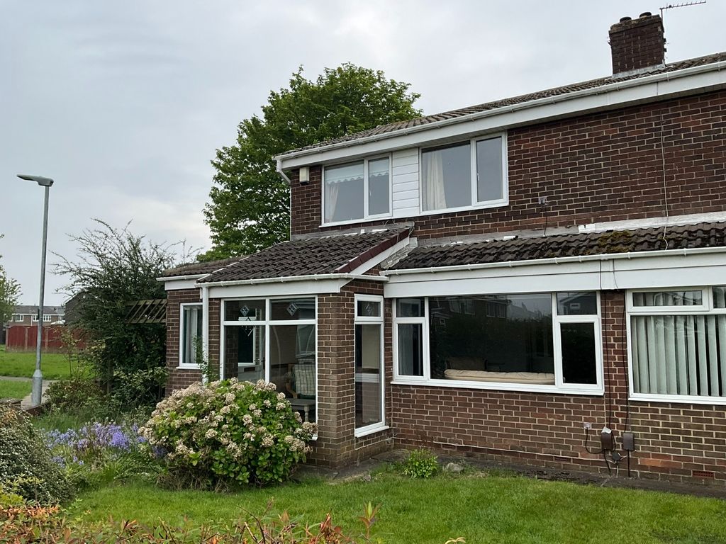 3 Bed Semi Detached House For Sale In Leicester Way Jarrow Tyne And