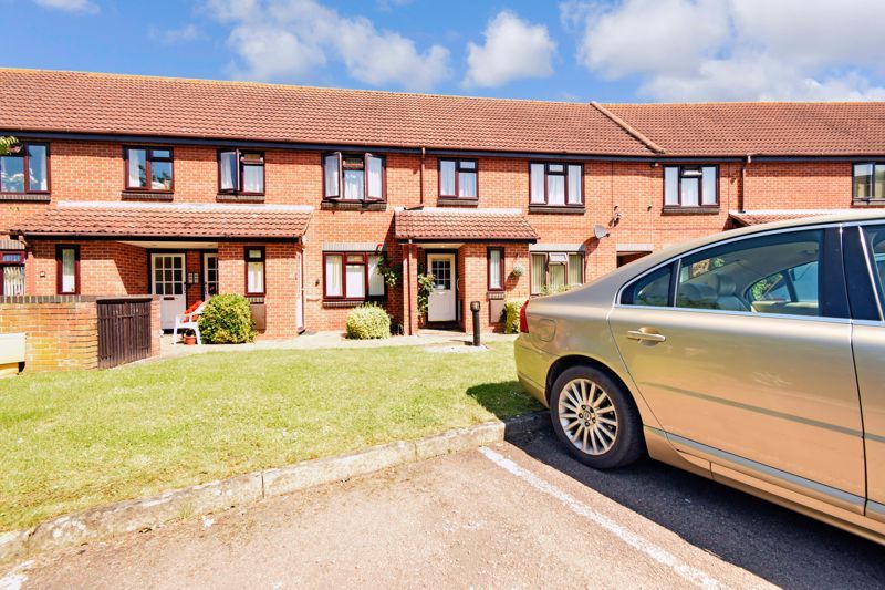 2 bed flat for sale in Southglade, Reading RG2 - Zoopla