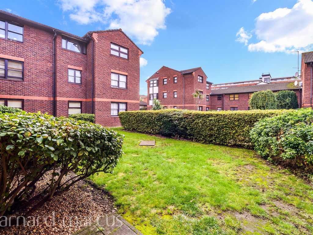 Studio for sale in Mayfield Road, London W12, £260,000 - Zoopla