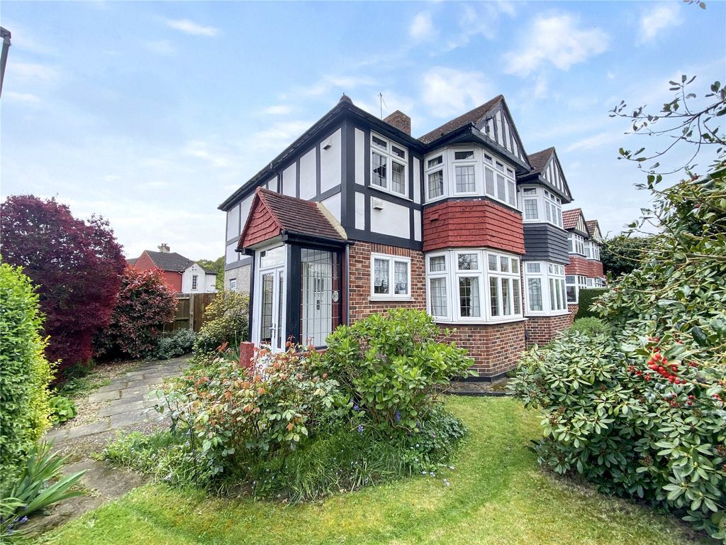3 Bed Semi Detached House For Sale In East Rochester Way Sidcup Kent