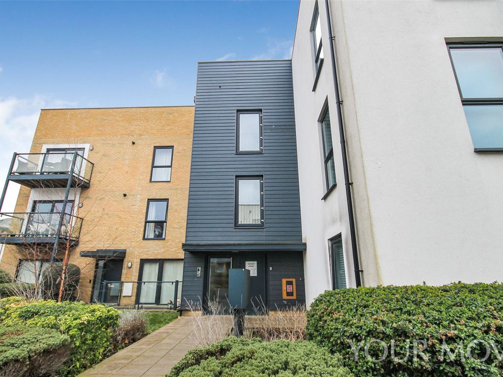 1 bed flat for sale in St. Clements Avenue, Romford RM3, £275,000 - Zoopla