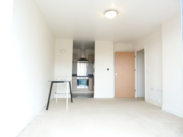 2 bed flat to rent in Pulse Development, Colindale NW9 - Zoopla