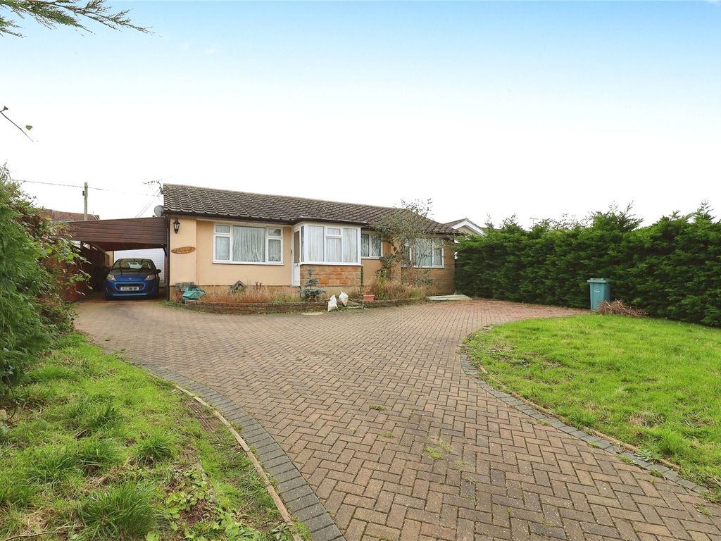3 Bed Bungalow For Sale In Main Road Rookley Ventnor Po38 £350 000