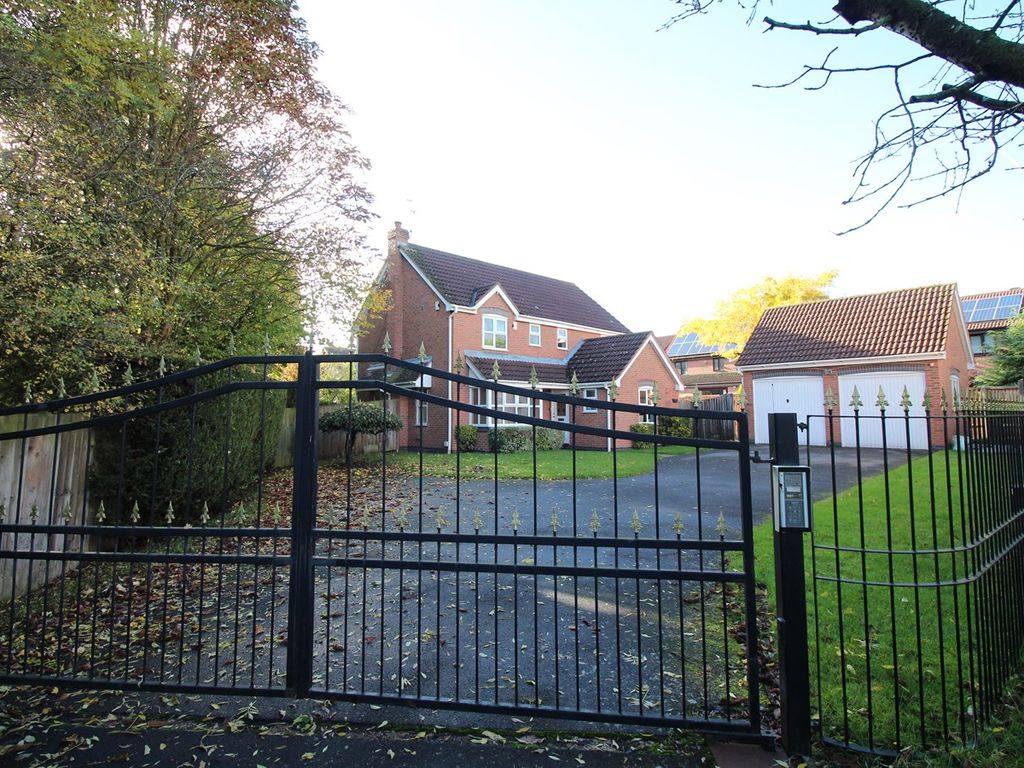 4 bed detached house for sale in Knightsbridge Drive, Nuthall ...