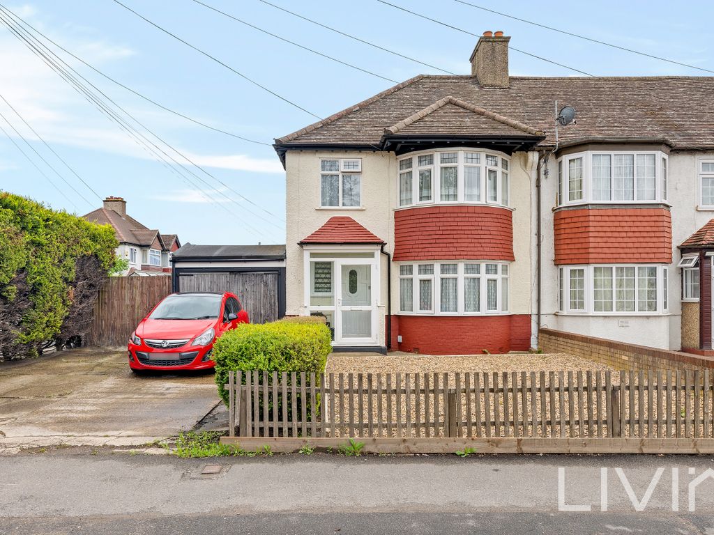 3 bed end terrace house for sale in Beddington Lane, Croydon CR0, £ ...