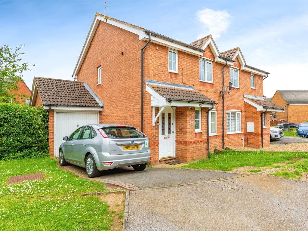 3 Bed Semi Detached House For Sale In Springwell Close Grange Park