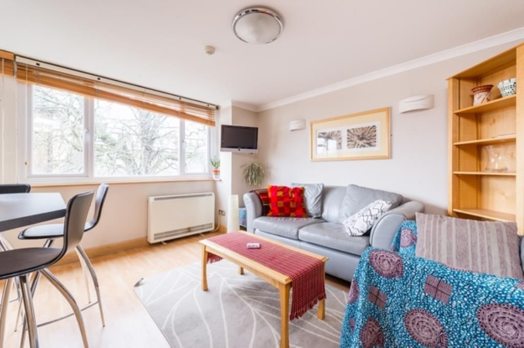 2 bed flat to rent in Lower Fisher Row, Oxford OX1 - Zoopla