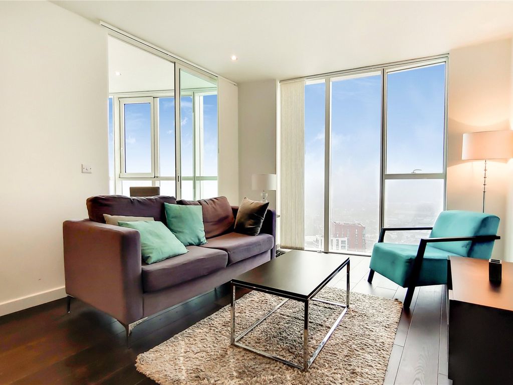 2 bed flat to rent in Sky Gardens, London SW8, £3,400 pcm - Zoopla