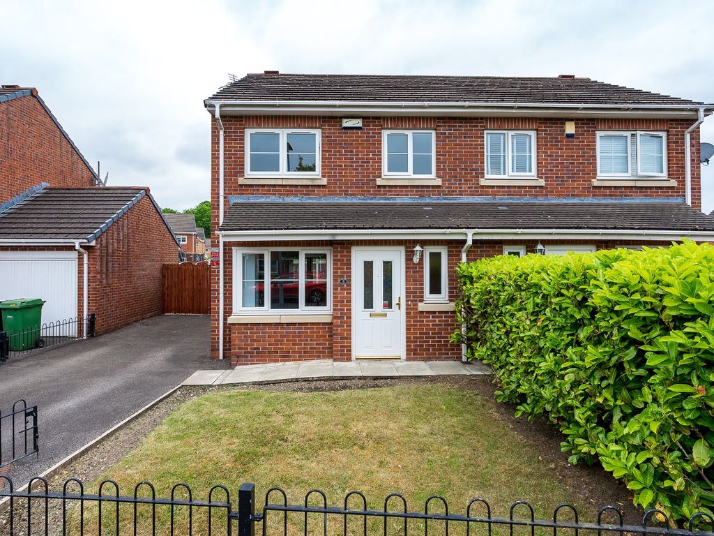 3 Bed Semi Detached House To Rent In Hudson Road Padgate Warrington