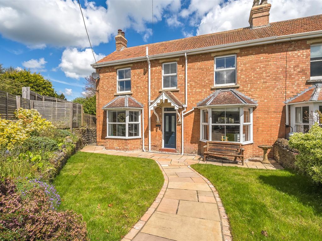 3 bed end terrace house to rent in Pans Lane, Devizes SN10, £1,400 pcm ...
