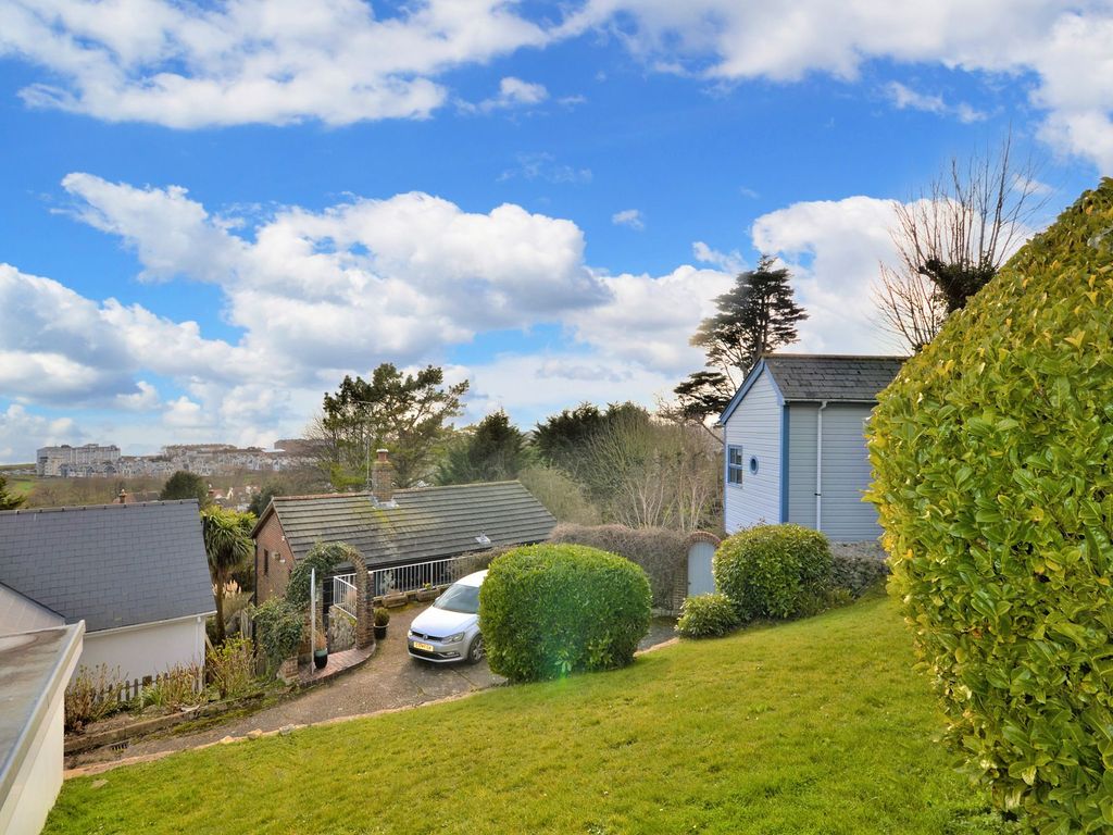 4 bed detached house for sale in Cliff Road, Hythe CT21 - Zoopla