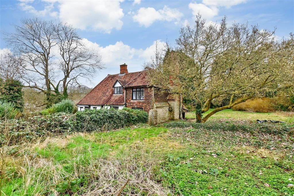 4 bed detached house for sale in Fauchons Lane, Bearsted, Maidstone ...