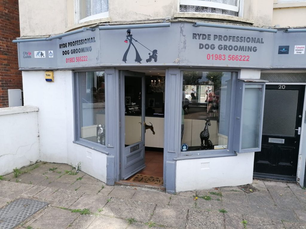Retail premises to let in The Esplanade, Ryde PO33, £6,650 pa - Zoopla