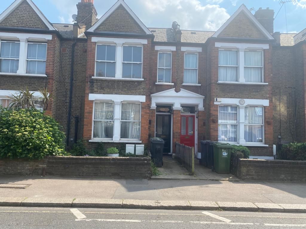 2 bed flat to rent in Sangley Road, London SE6 - Zoopla
