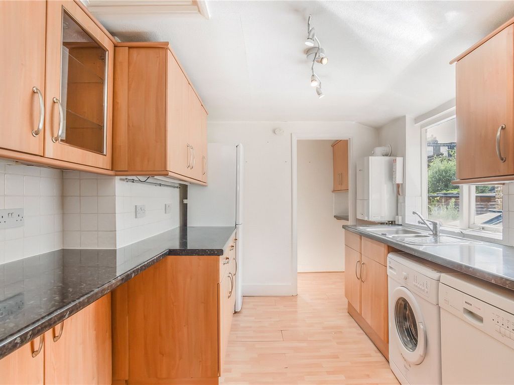 1 bed flat to rent in Ulverscroft Road, East Dulwich, London SE22, £1,300 pcm - Zoopla