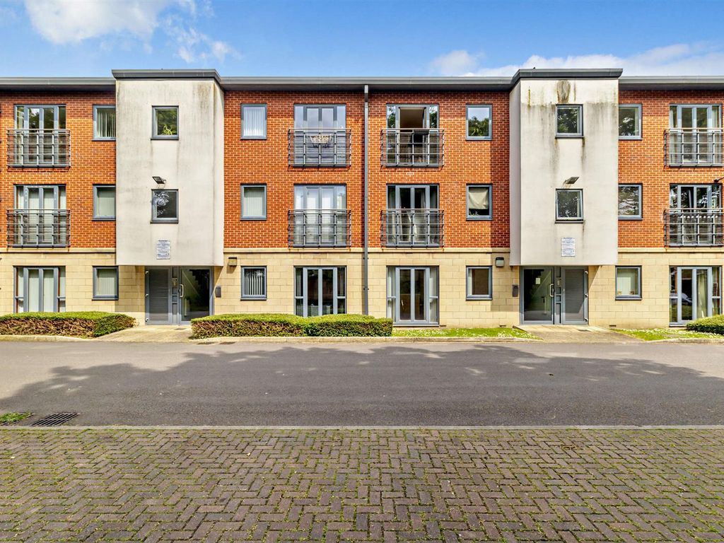 2 bed flat for sale in York Road, Doncaster DN5, £90,000 - Zoopla