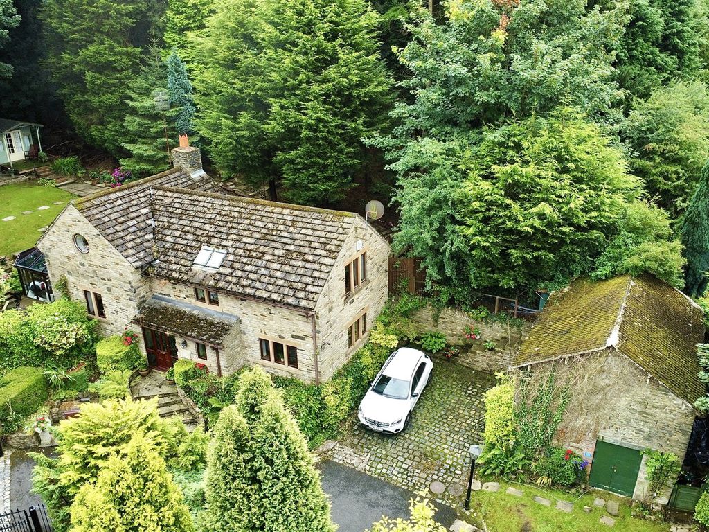 3 bed detached house for sale in Town Fold, Marple Bridge, Stockport ...