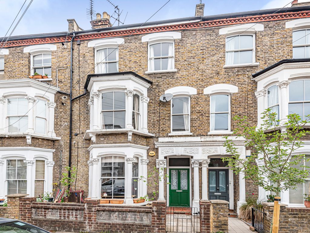 5 bed terraced house for sale in Fairbridge Road, London N19 - Zoopla