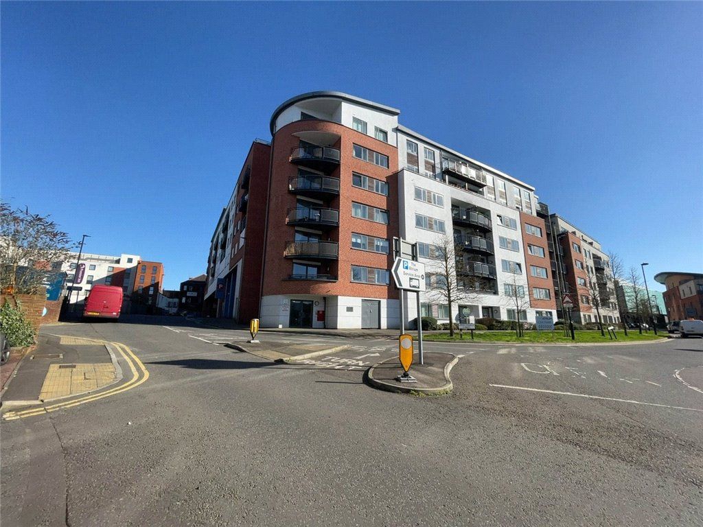 2 bed flat for sale in Upper Charles Street, Camberley, Surrey GU15, £ ...