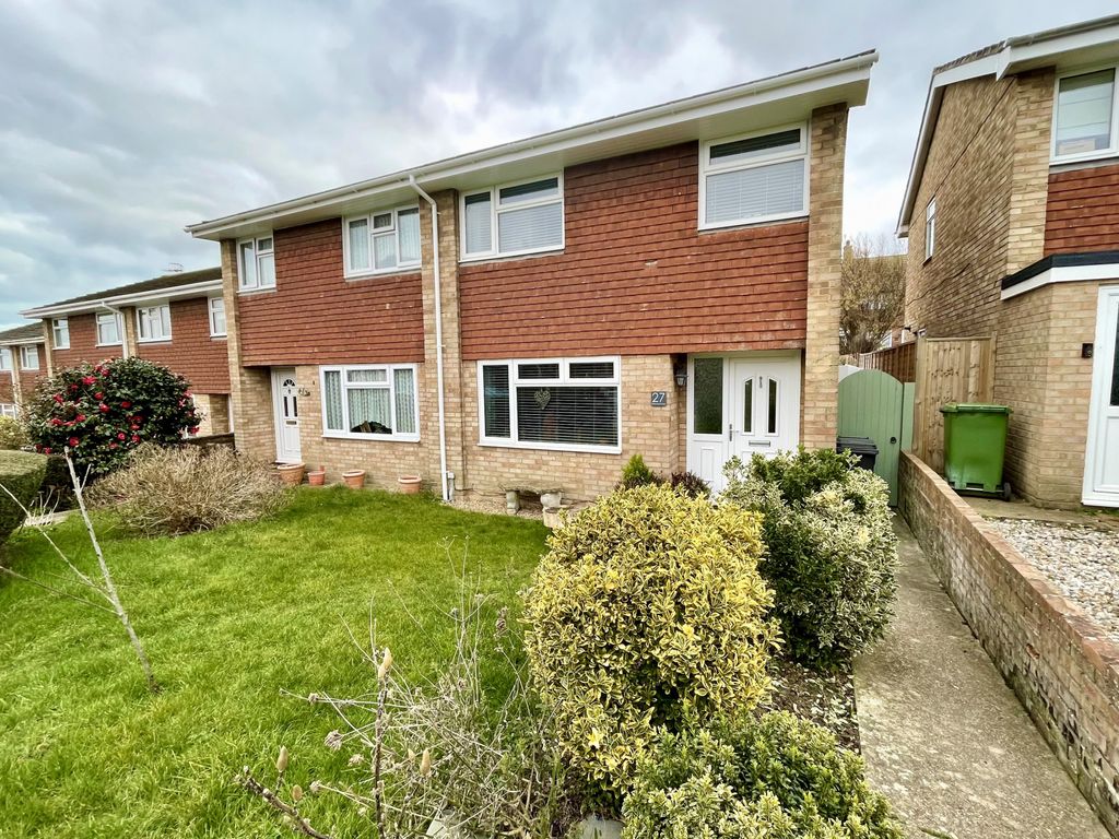 3 Bed Semi Detached House For Sale In Pinewood Close Eastbourne East