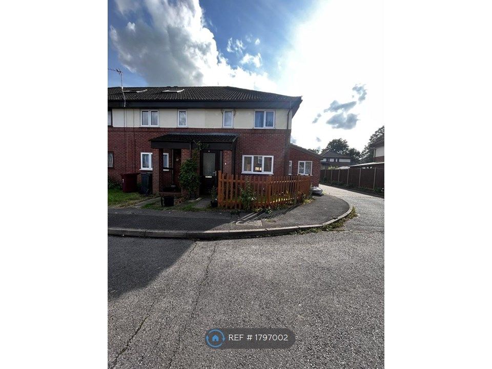 4 Bed End Terrace House To Rent In August End Reading Rg30 £1 750 Pcm